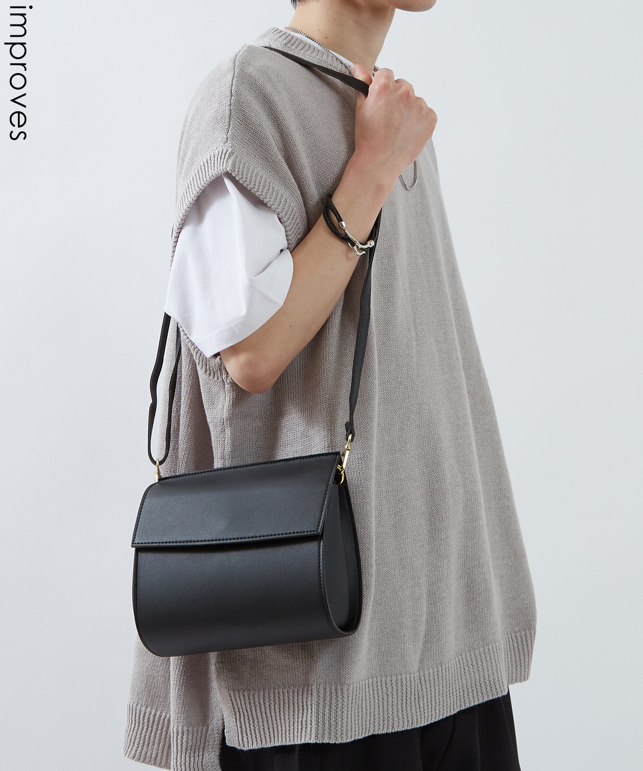 ショルダーバッグ